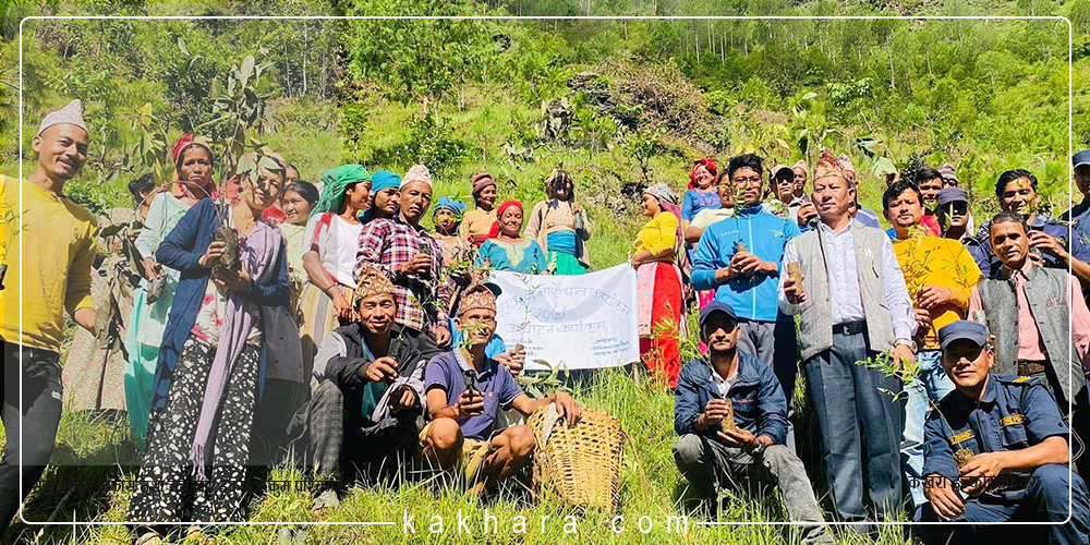 स्यार्पू ताल नजिकको सामुदायिक वनमा वृक्षारोपण - सर्मिला रसाइली ...